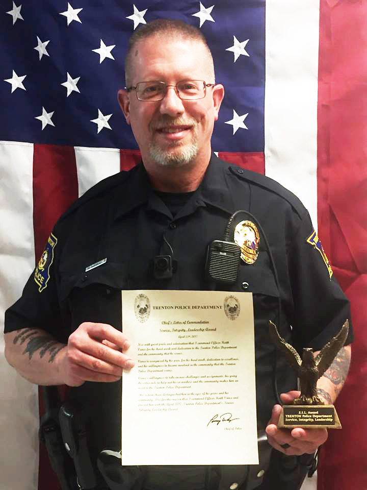 Officer Keith Vance receives April Service Integrity Leadership Award ...