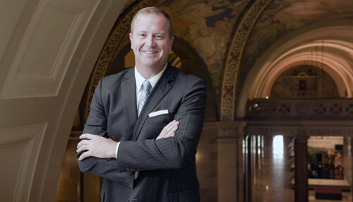 Missouri Attorney General Eric Schmitt beats Hartzler and Greitens to ...