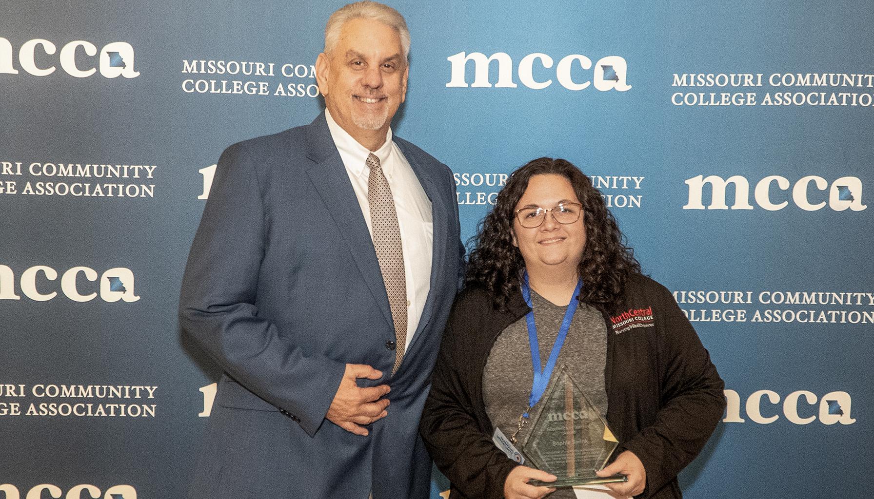 Sophia Swink receives "Excellence in Teaching" award at MCCA