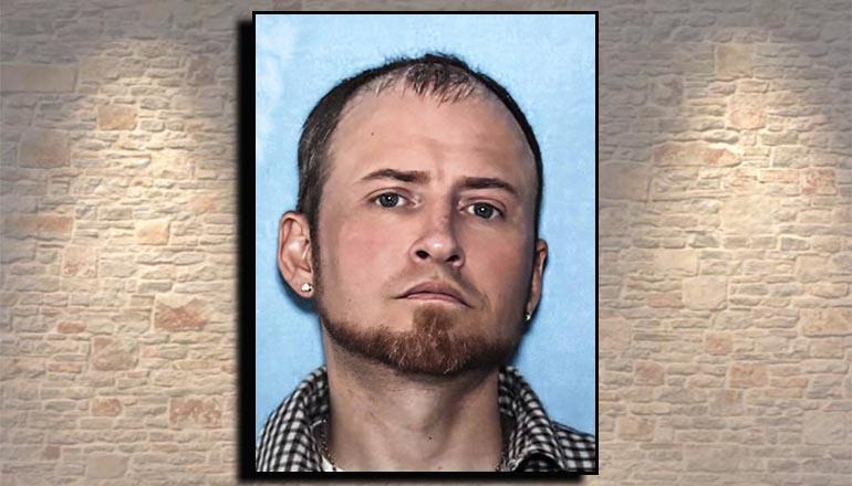 U.S. Marshals pursue fugitive who fled during arrest attempt in Laredo
