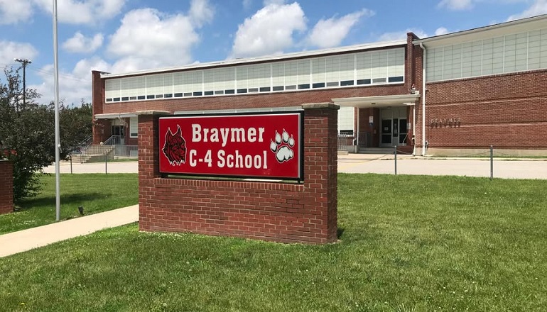 Bobcats hold off furious Grundy rally to advance in Class 1 playoffs