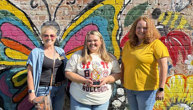 Gallatin artist honored for pollinator mural with regional award